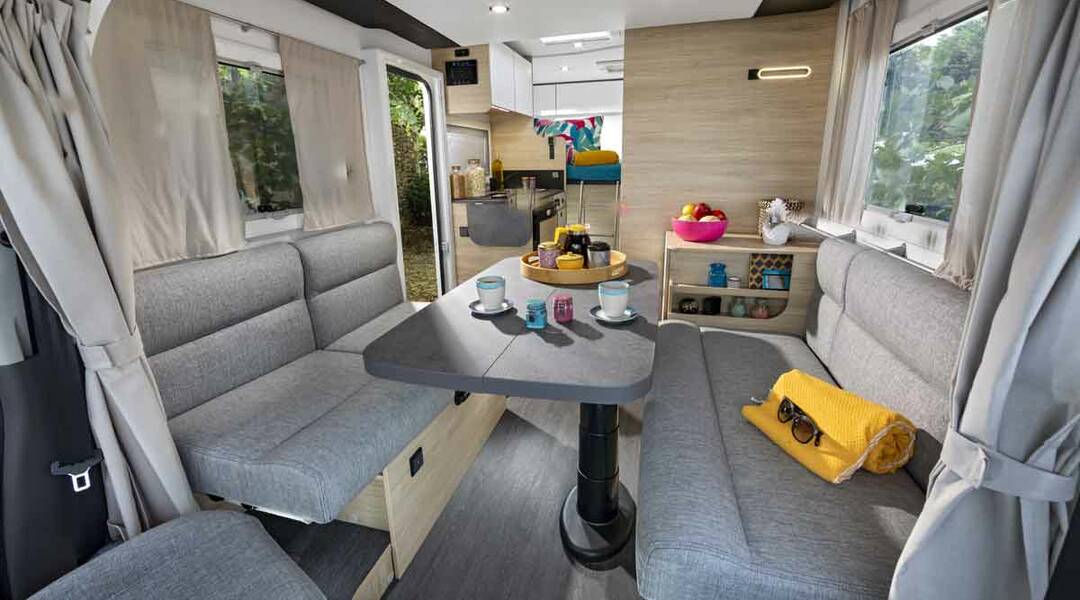 S614 the compact family low profile - Chausson